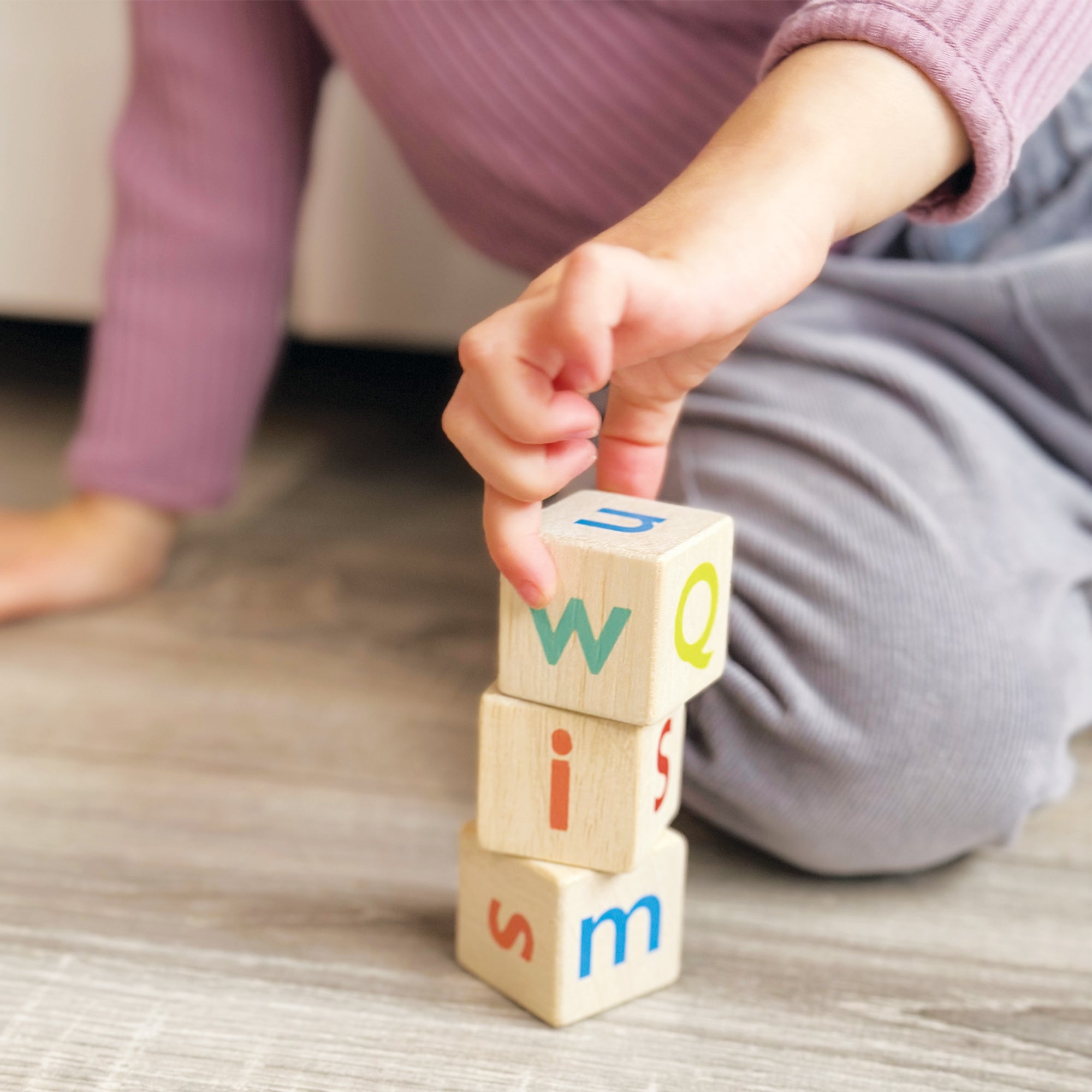 Alphabet Spelling Blocks – Mentari